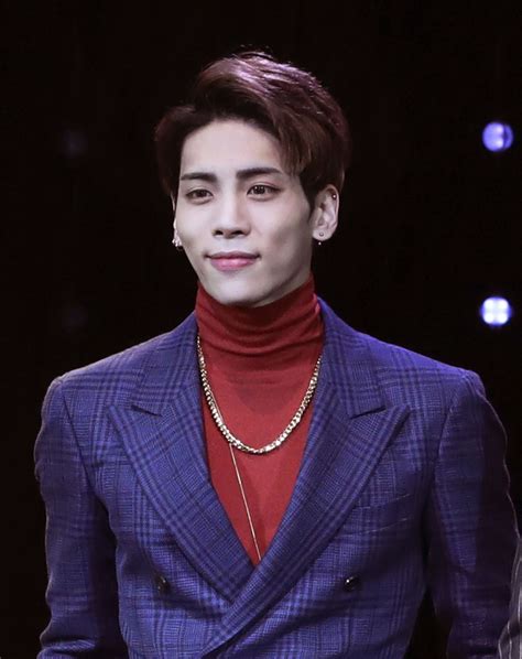 Jonghyun Fans Mourn Death Of Shinee K Pop Star Cnn