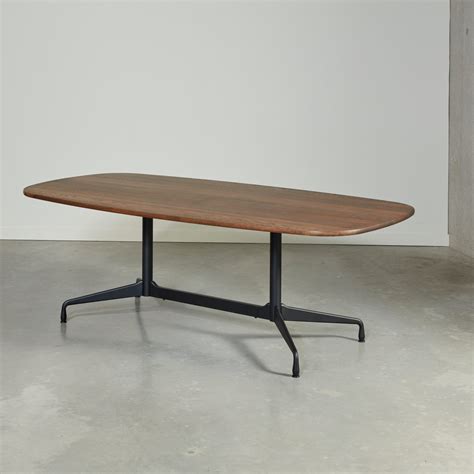 Eames Table Kasstoor Sophisticated Amsterdam Living Kasstoor Sophisticated Amsterdam Living