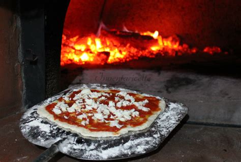 Impasto Per Pizza Forno A Legna Preparazione Base Inventaricette