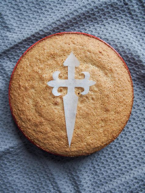 Tarta De Santiago Spanish Almond Cake Carolines Cooking