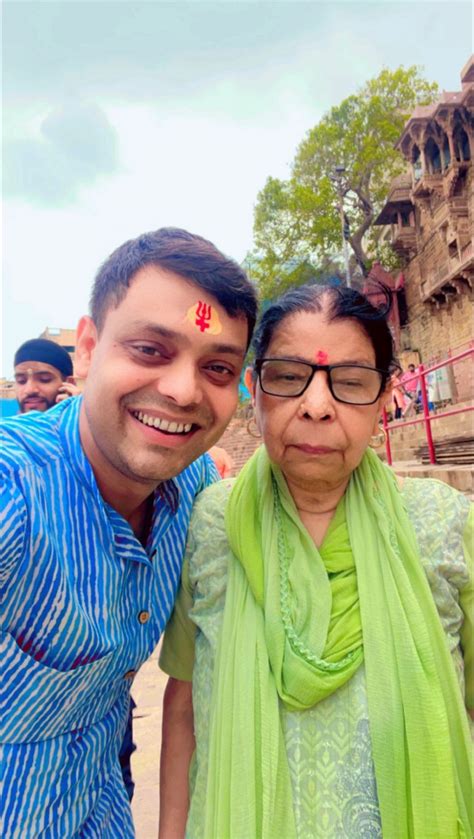 2021 अप्रैल में पिताजी के ब्रह्मलीन होने के बाद मैंने मम्मी को वास्तविक तौर पर कभी उत्साहित या