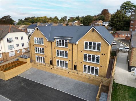 Milton Mount Old Road East 2 Bed Apartment £1500 Pcm £346 Pw