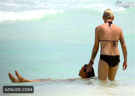 Carmen Vandenberg And Michelle Rodriguez Sexy Beach Day In Cancun Aznude