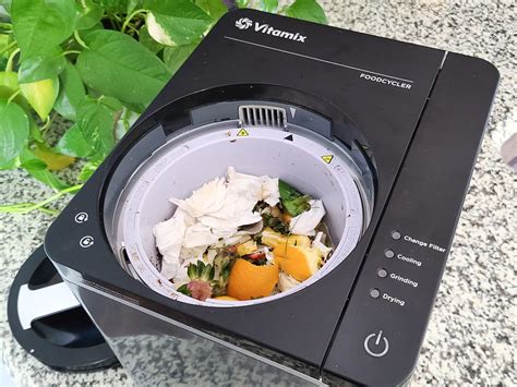 Is An Electric Composter Right For You Honest Vitamix Foodcycler