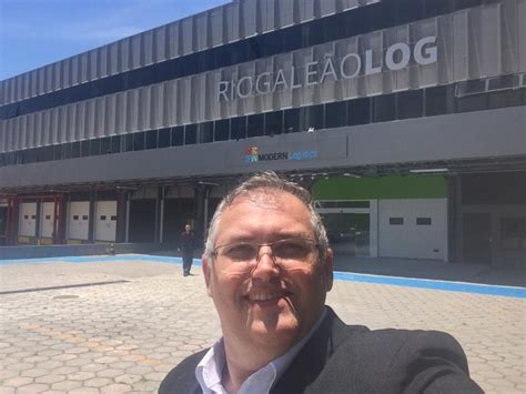 Riogaleão Aeroporto Internacional Tom Jobim Fazendo História Como O Primeiro Aeroporto A