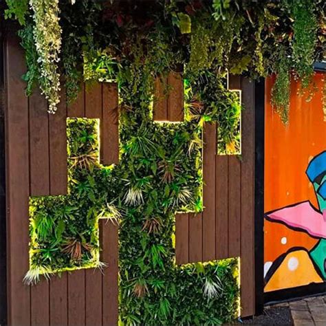 Easy To Clean Artificial Interior Green Wall Grass At Best Price In