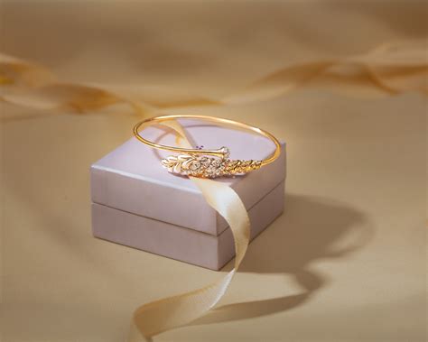 What Gold And Diamond Jewellery Designs Would Make A Good T For Your