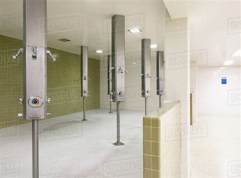 Are Showers Mandatory In High School At Carolyn Wilson Blog