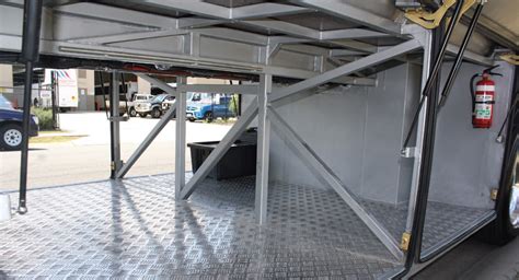 Review Bonluck Senator 8 Midi Coach