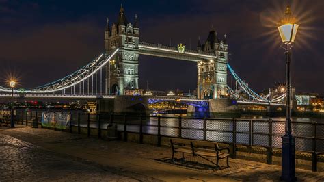 London Bridge At Night Wallpaper