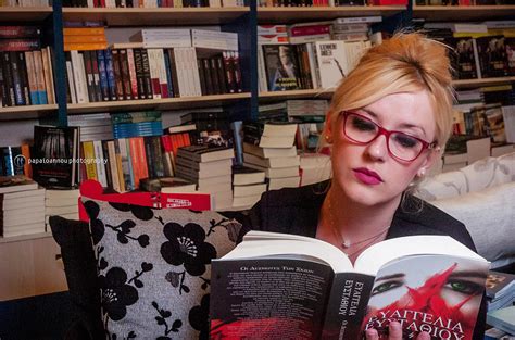 Ποιοί Είμαστε Βιβλιοπωλείο Lexis Πύργος