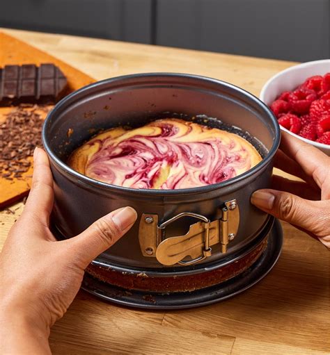 Springform Pan Serving Sizes At Quyen Elliott Blog