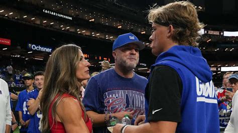 Jaxson Darts Mom Kara Turns Heads At Giants Vs Saints In Sideline