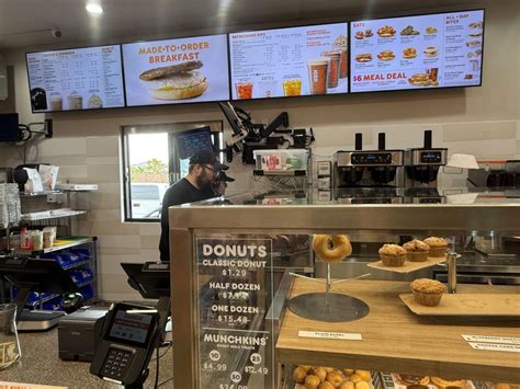 Double Dipping Dunkin Donuts And Baskin Robbins Brew Up Buzz In St