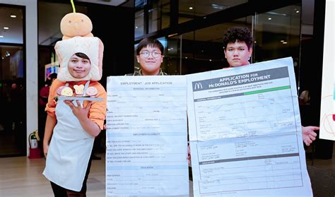 Unreplicated 🤭🍔🍟 Sa Fanfes Yung Mcdo Application Form Cosplay Will