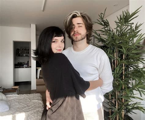 Pin De Bru🍒 Em Favorites ️ Cellbit Cellbit Namorada Casal