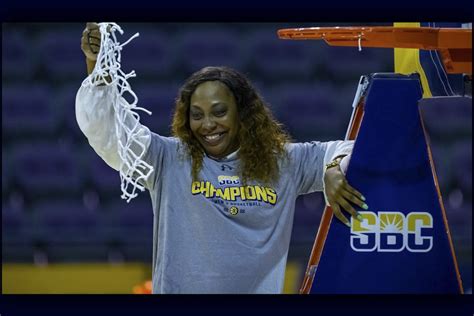The American Dream Of Shereka Wright Uta Lady Mavs Head Coach City