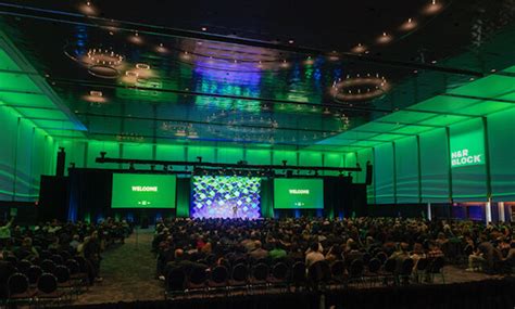 Kelsie Pennington On Linkedin Blockpride Townhall Betterwithblock Lovemyjobatblock