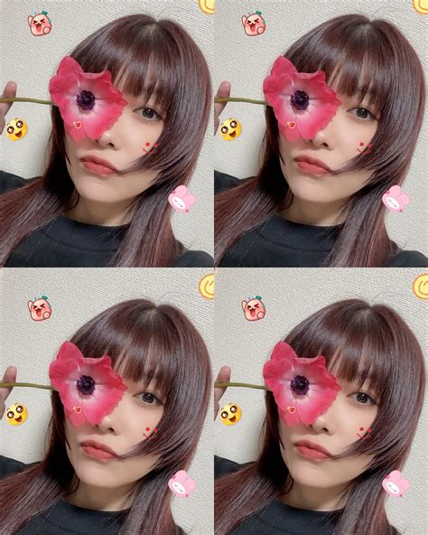 前田玲奈（まえれな） 髪整えてもらいました ︎💇 色味は継続してピンクむらさきっぽいかんじ🩷💜 髪型もベースは変わらず、横の毛を少し軽くしてもらって いつもより少し前髪の幅を広げてもらい