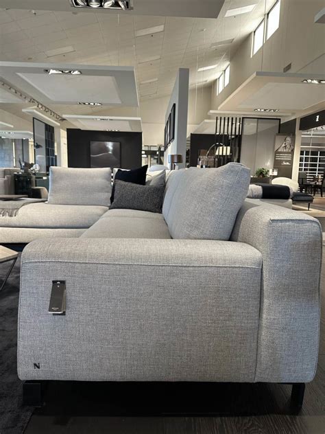 Natuzzi Italia Leaf Sectional 3pc Furnitalia Sculptural Versatility