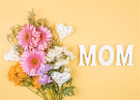 Flowers That Symbolize Motherhood