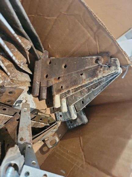 Assorted Hinges Hamilton Maring Auction Group