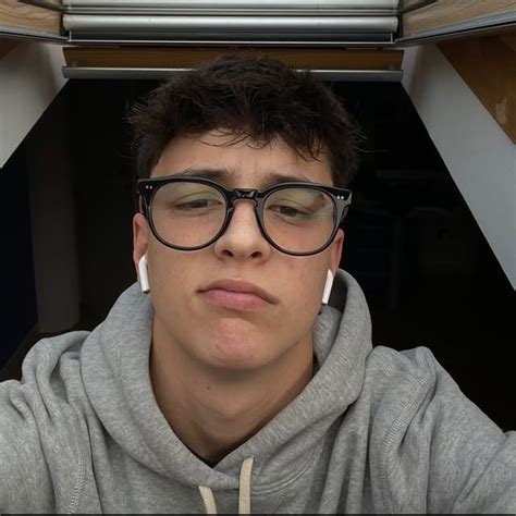 Tommi Tommi Modina On Threads