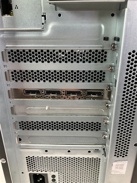 Lenovo Thinkstation P620 Amd Threadripper Pro 3945wx 12 Cores 2tb 32gb