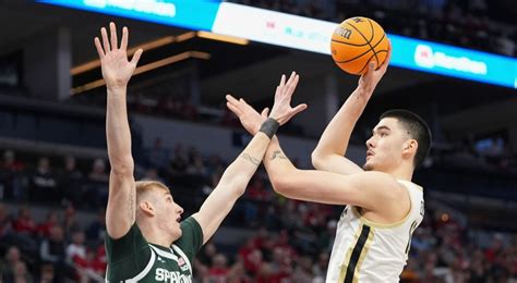 Zach Edey Scores 29 Points Purdue Beats Michigan State