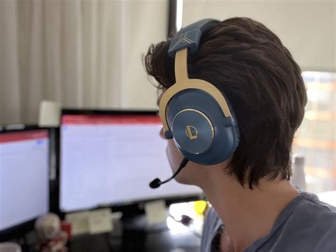 Gaming Review Logitech G Pro X Vs Corsair Hs Pro Wireless Headphonesty