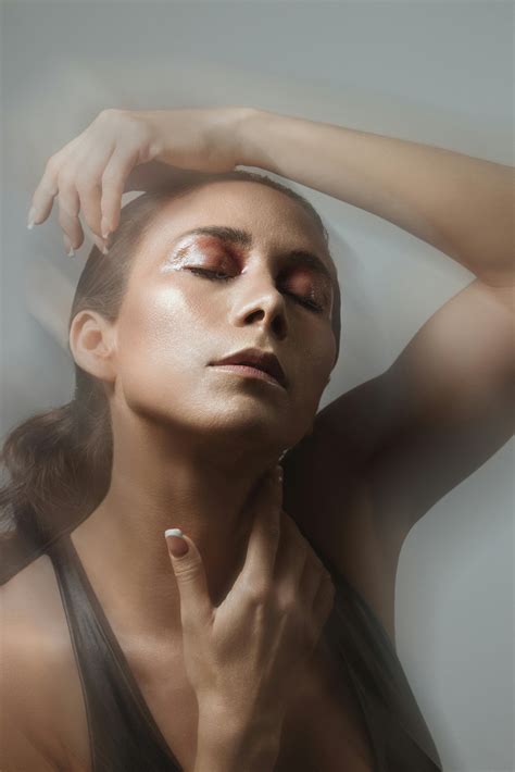 184042 Fotos Y Imágenes De Cherish Model Gratis · Banco De Fotos Gratis