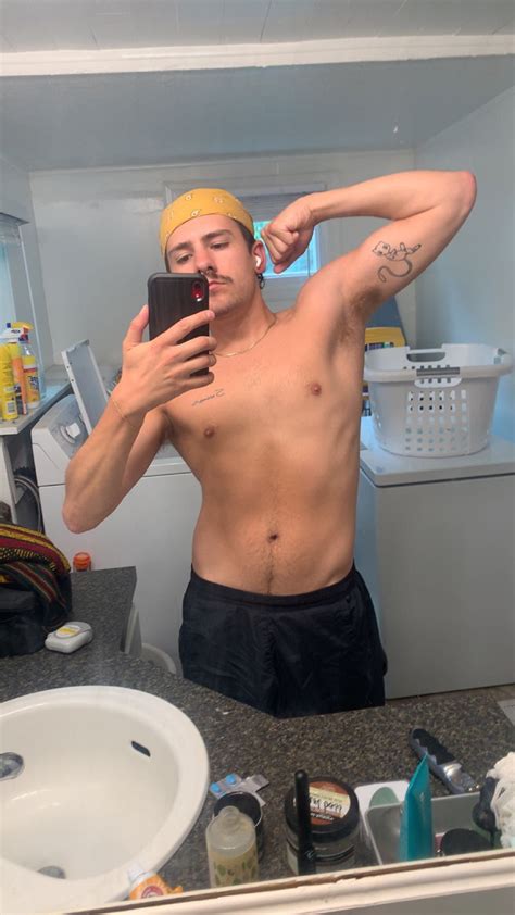 Cole On Twitter T Or B You Decide Https T Co U H Nzy F Twitter