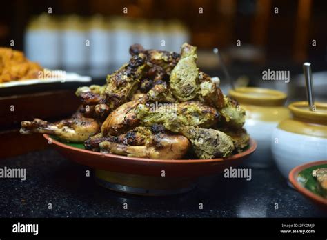 Delicious Traditional Indian Chicken Tandoori Stock Photo Alamy