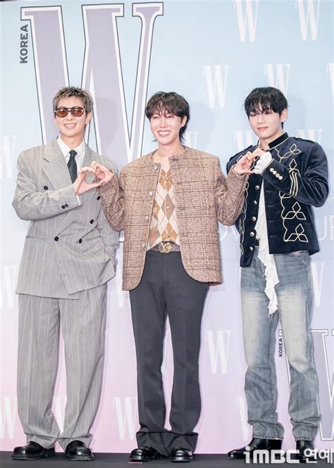 50 K Pop Idols Who Attended W Koreas Controversial Love Your W 2025