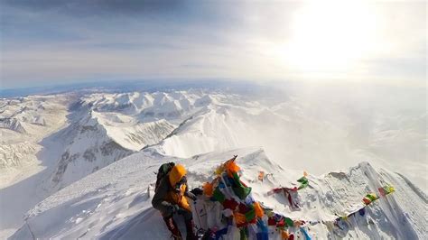 Top Of Mount Everest Everest Climbing Season With New Rules And