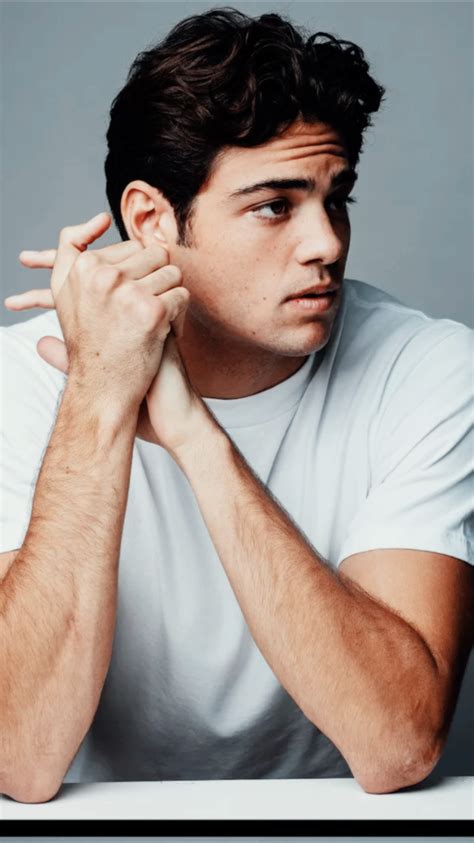 Pin By Sthef On Ellos Me Encantan Noah Cute Guys Taylor Miller