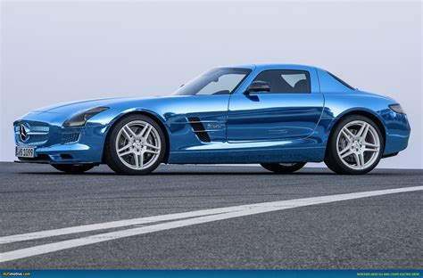 AUSmotive.com » Paris 2012: Mercedes SLS AMG Electric Drive