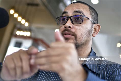 Wakil Rakyat Lompat Parti Tepati Ciri Munafik