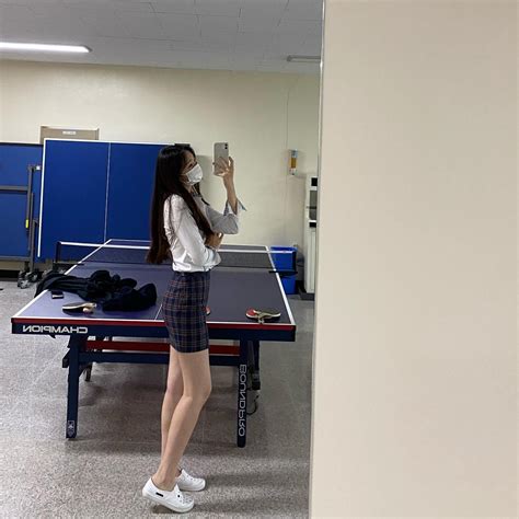 한국 소녀에 있는 성일 황님의 핀 교복 스타일 교복 패션 귀여운 소녀 사진 한국 소녀에 있는 성일 황님의 핀 교복 스타일 교복 패션 귀여운 소녀 사진