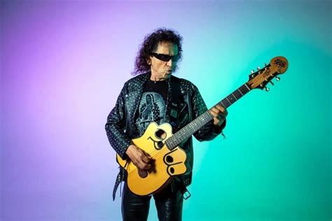 Alex Lora Está De Fiesta Celebra 70 Años Con Gira Y álbum