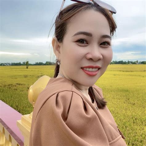 Nguyên Trịnh Halee