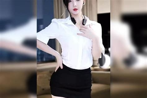 等你说爱我爱我 等你说爱我