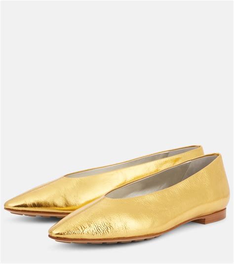 Sofia Metallic Leather Ballet Flats In Gold Bottega Veneta Mytheresa