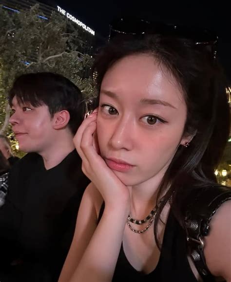 옆에 훈남 누구야이혼 티아라 지연 오른쪽 붙박이 남성친오빠 텐아시아