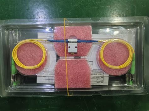 Polarization Maintaining Optical Attenuator Variable In Line Pm