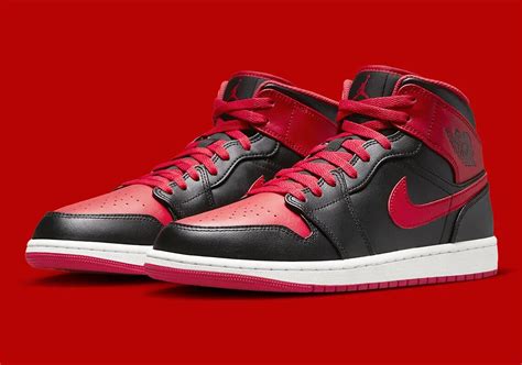Jordan 1 Black Red