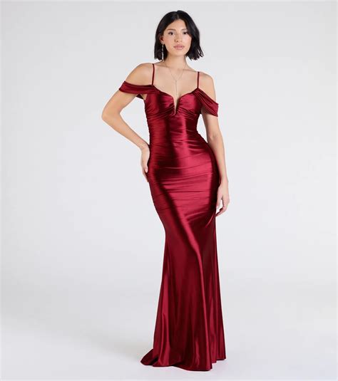 Burgundy Dresses And Windsor