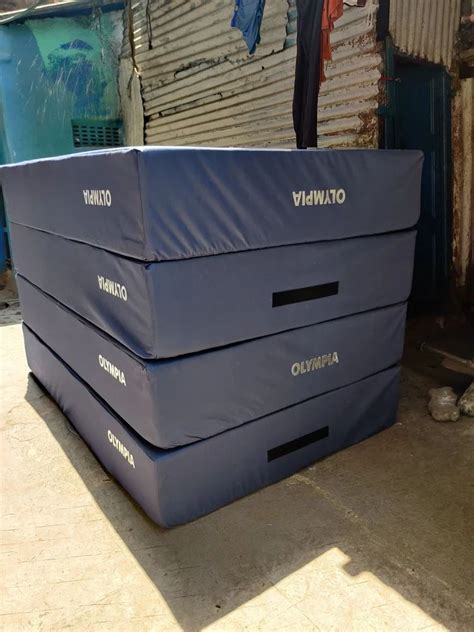 Blue Pu Foam High Jump Mattress Size 6ft X 4ft X 1ft At ₹ 12000 In