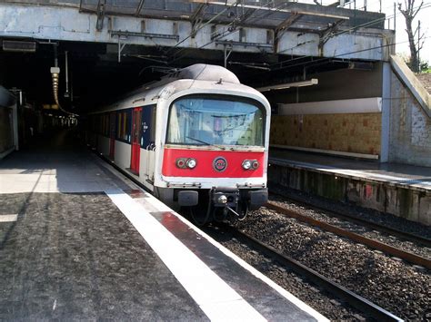 Rer A Rame Ms61 A Fontenay Sous Bois Saint Denis Trains Transport Public Fontenay Grand