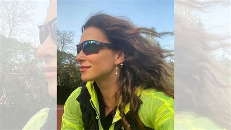 Survivor Pınar Saka Kimdir Pınar Saka Kaç Yaşında Evli Mi Mavi Kadın